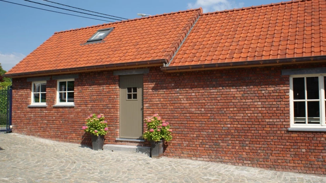 MONIER POSTEL 20 GEVELPAN LINKS RUSTIEK